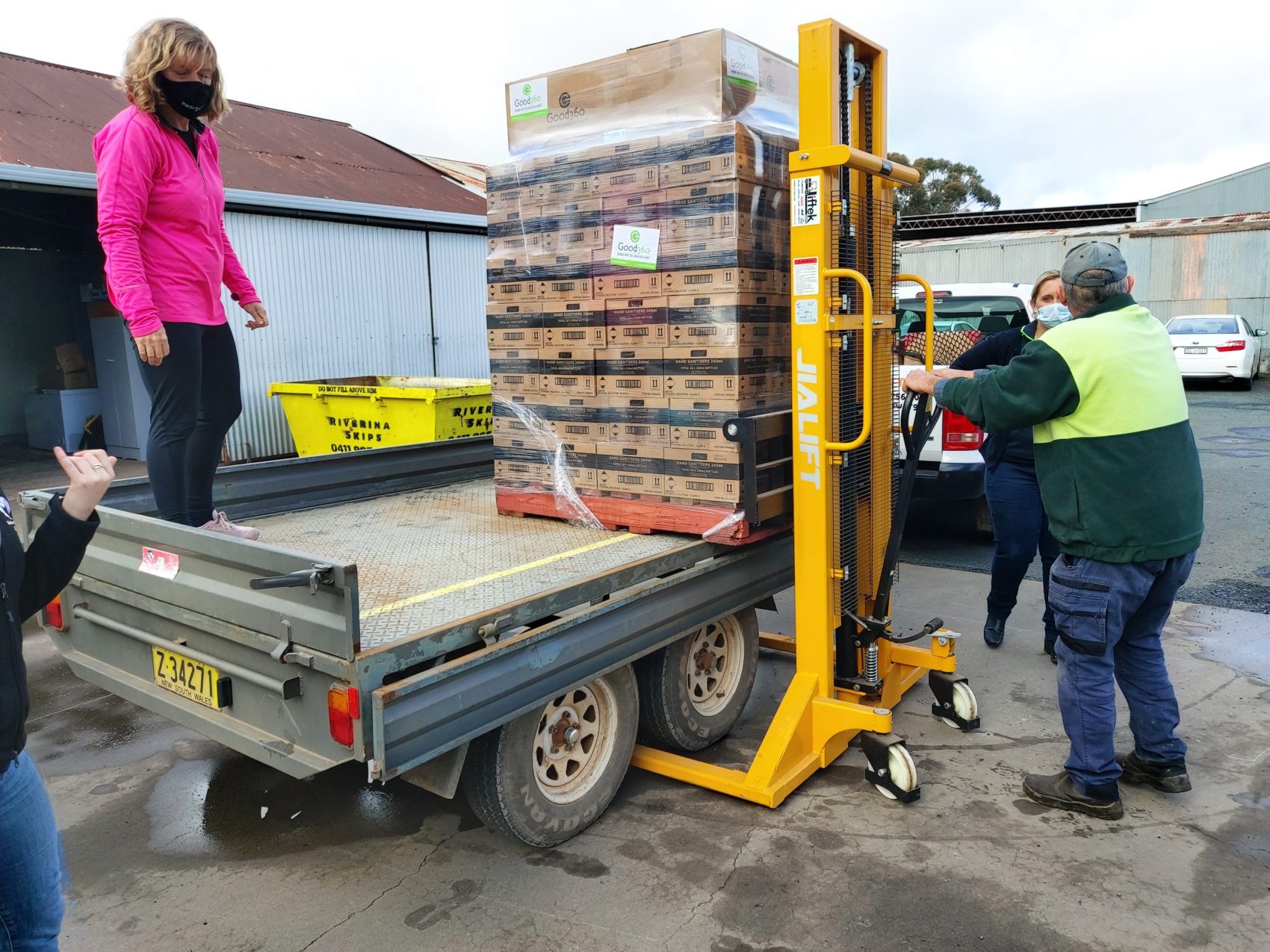 Alison Covington on 2ser Radio - Good360 Australia